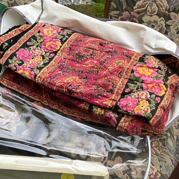 April Cornell | Bedding | April Cornell Queen Quilt | Poshmark